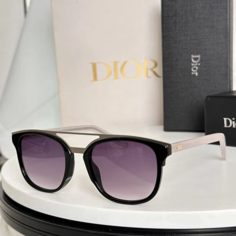 Legit Christian Dior Sunglasses