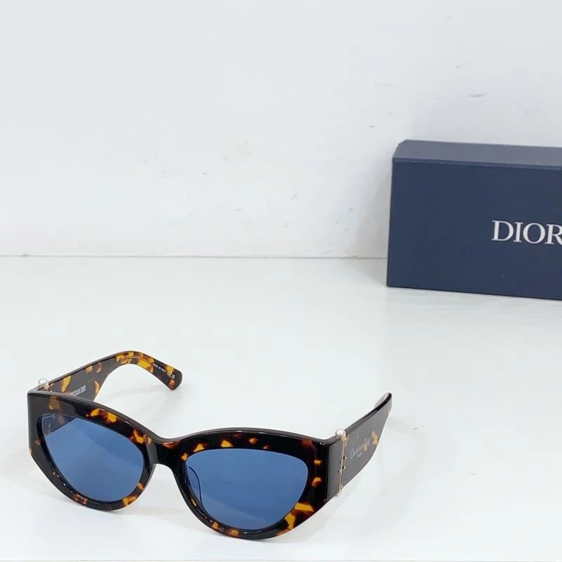 Top match Christian Dior Sunglasses