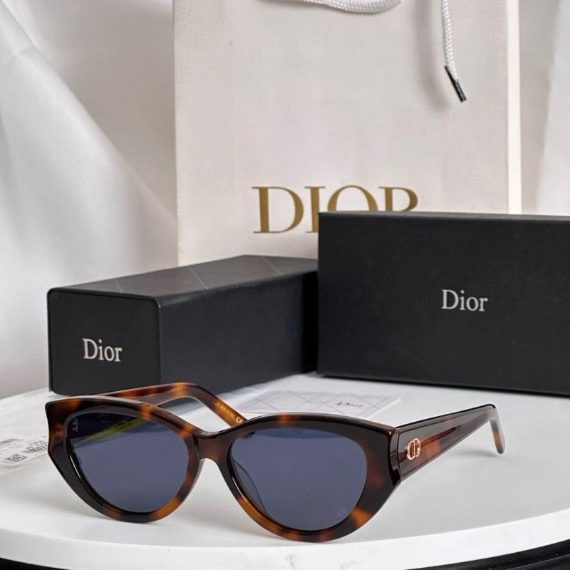 Top match Christian Dior Sunglasses