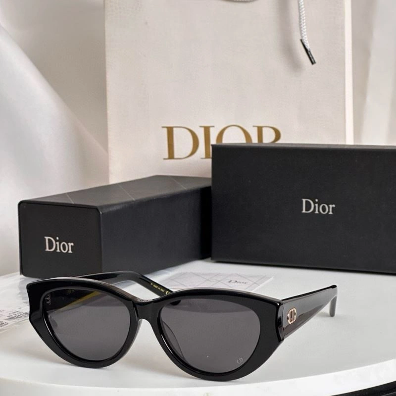 Top match Christian Dior Sunglasses