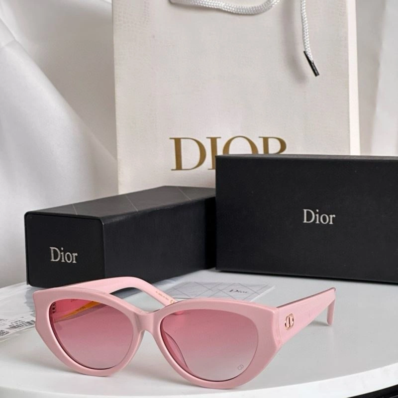 Top match Christian Dior Sunglasses