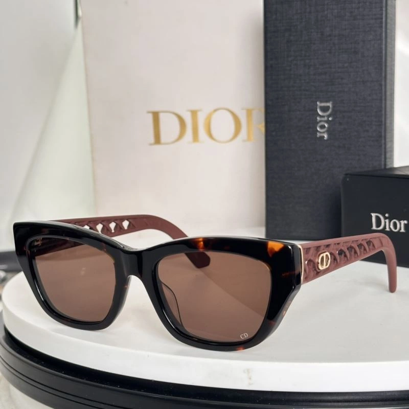 Low-cost Christian Dior Sunglasses