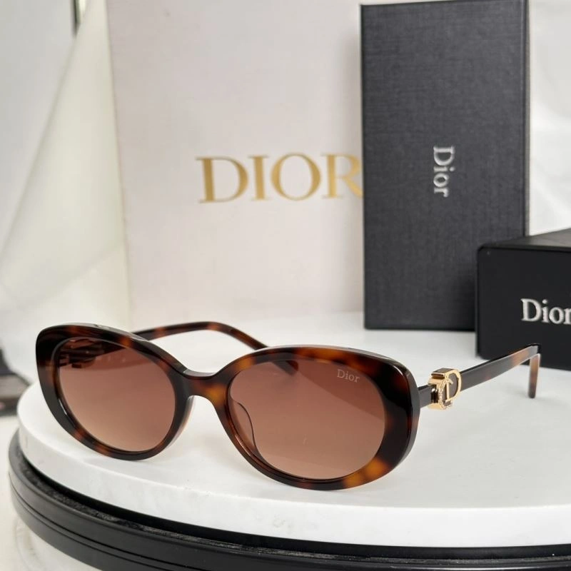 High fidelity Christian Dior Sunglasses