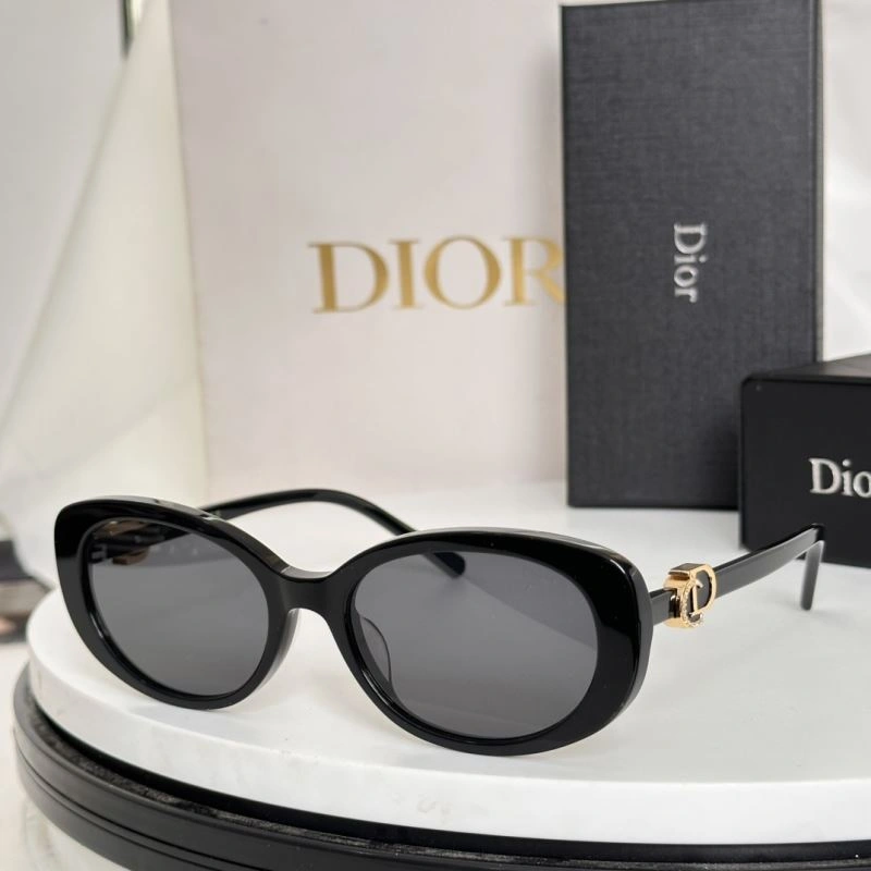 High fidelity Christian Dior Sunglasses