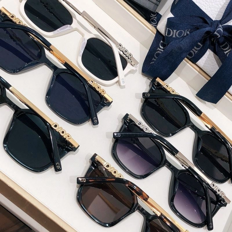 Top mirror Christian Dior Sunglasses