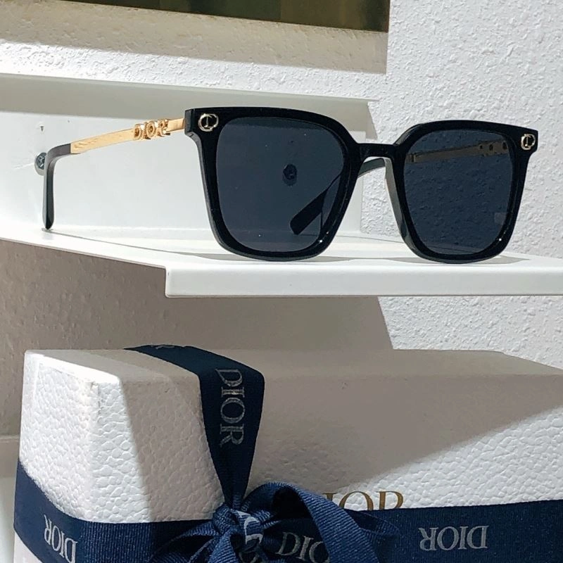 Top mirror Christian Dior Sunglasses