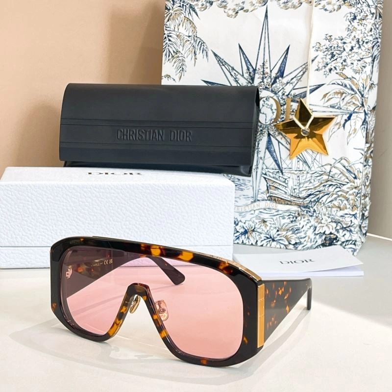 High fidelity Christian Dior Sunglasses