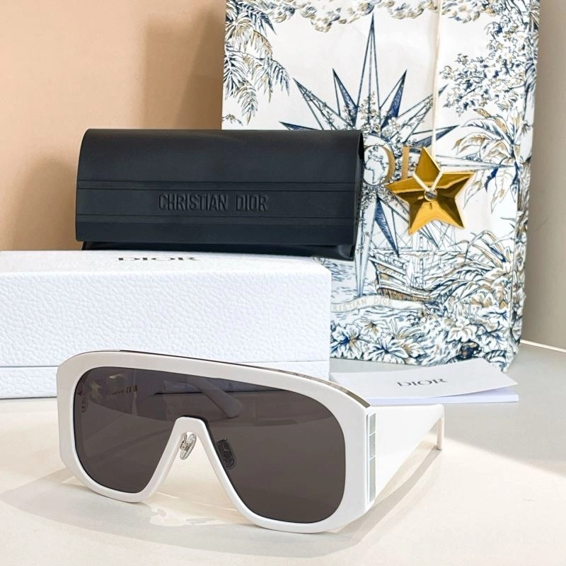 High fidelity Christian Dior Sunglasses