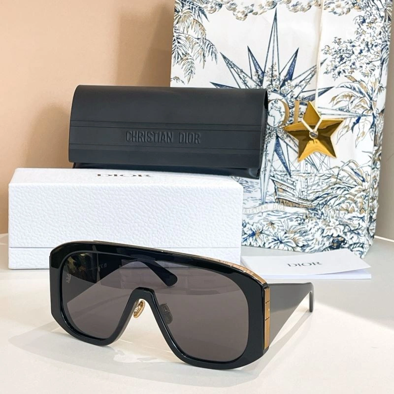 High fidelity Christian Dior Sunglasses
