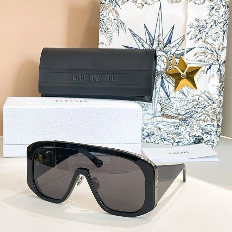 High fidelity Christian Dior Sunglasses