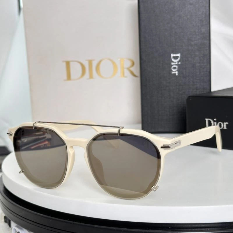 Precise copy Christian Dior Sunglasses