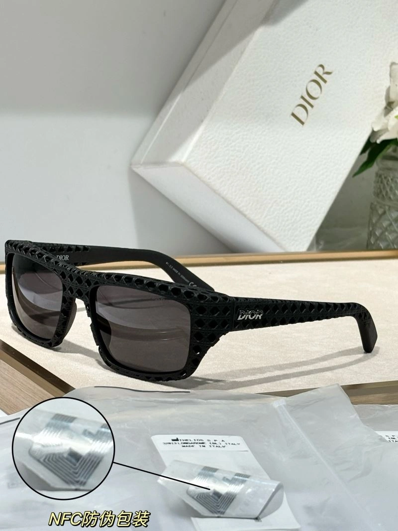 Exact replica Christian Dior Sunglasses