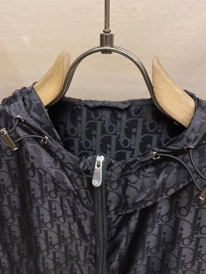 Value-priced Christian Dior Sunscreen Jacket
