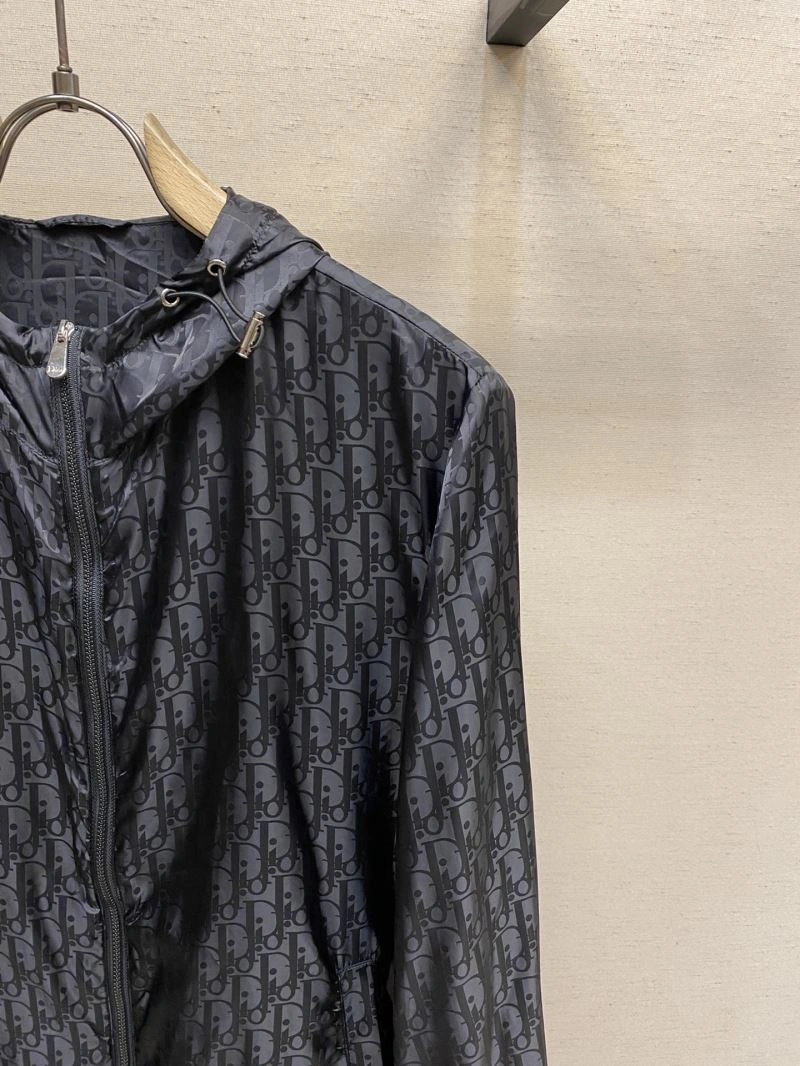 Value-priced Christian Dior Sunscreen Jacket