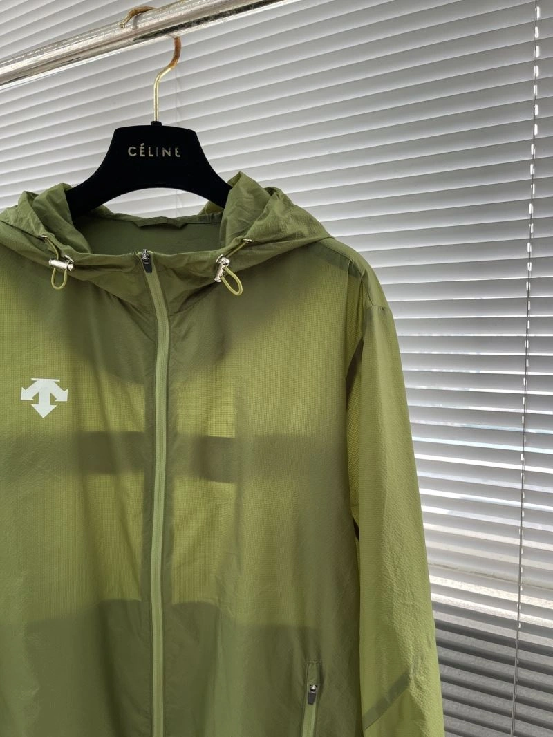 Low-cost Christian Dior Sunscreen Jacket