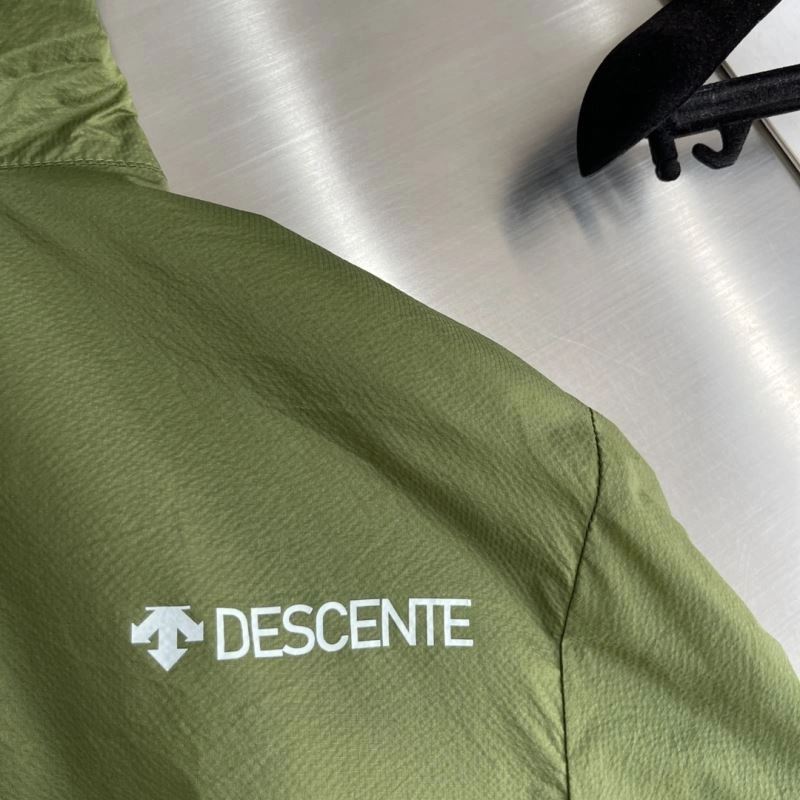 Low-cost Christian Dior Sunscreen Jacket