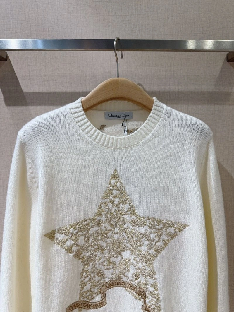 Accurate model Christian Dior Sweaters