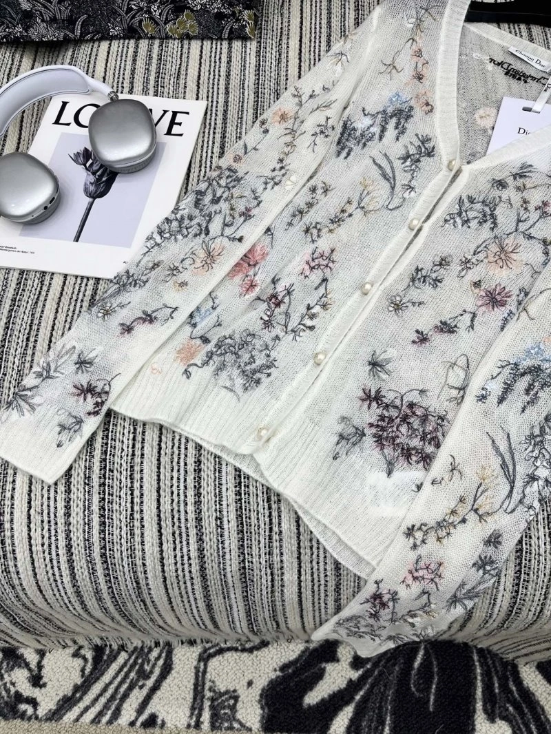 Top match Christian Dior Sweaters