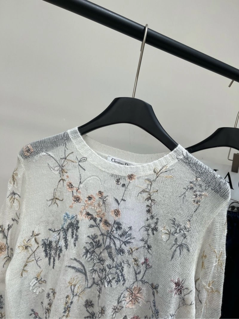 Top match Christian Dior Sweaters