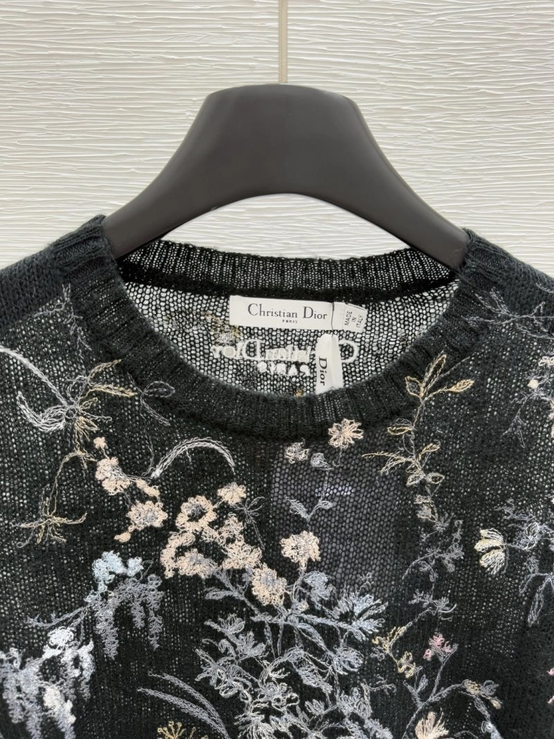 Top match Christian Dior Sweaters