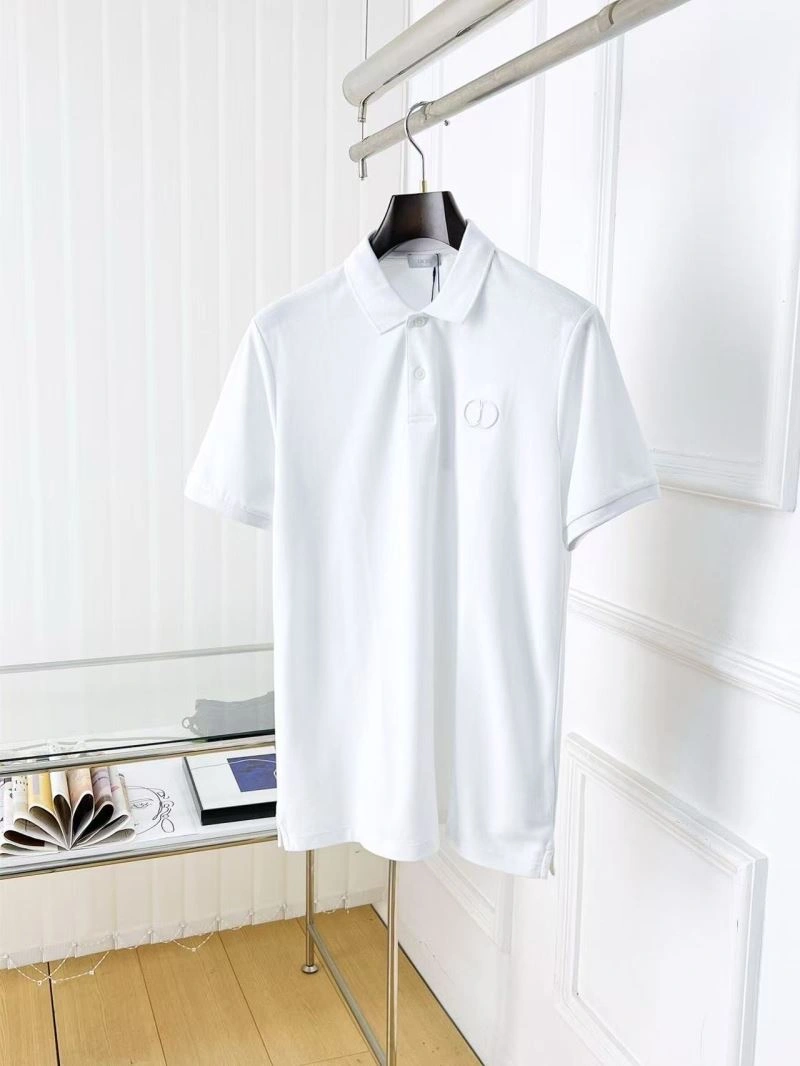 Accurate model Christian Dior T-Shirts