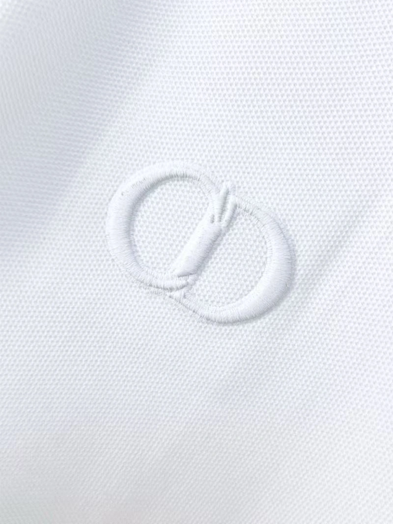 Accurate model Christian Dior T-Shirts