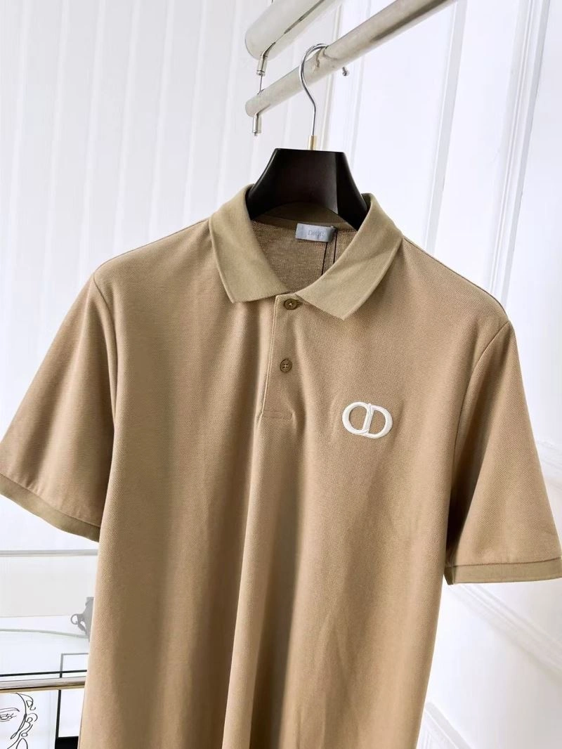 Accurate model Christian Dior T-Shirts