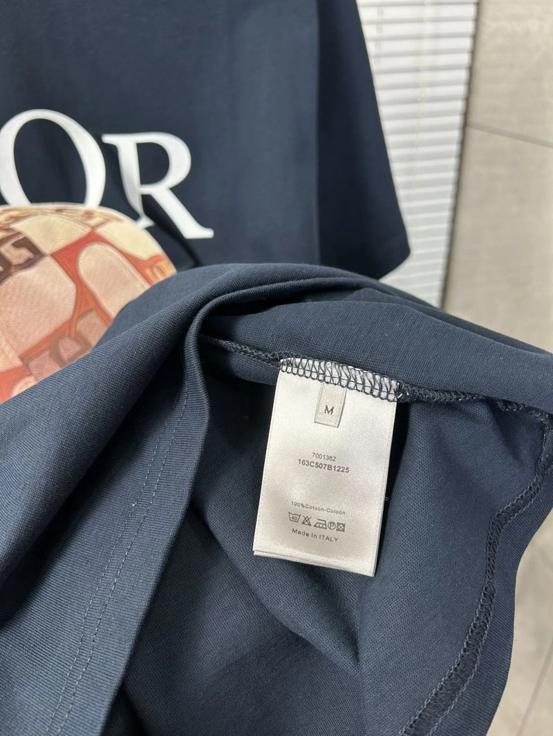 High fidelity Christian Dior T-Shirts