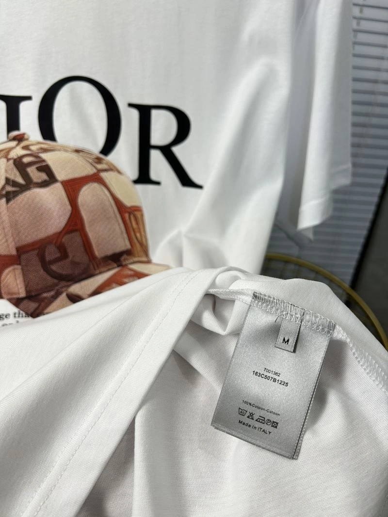 High fidelity Christian Dior T-Shirts