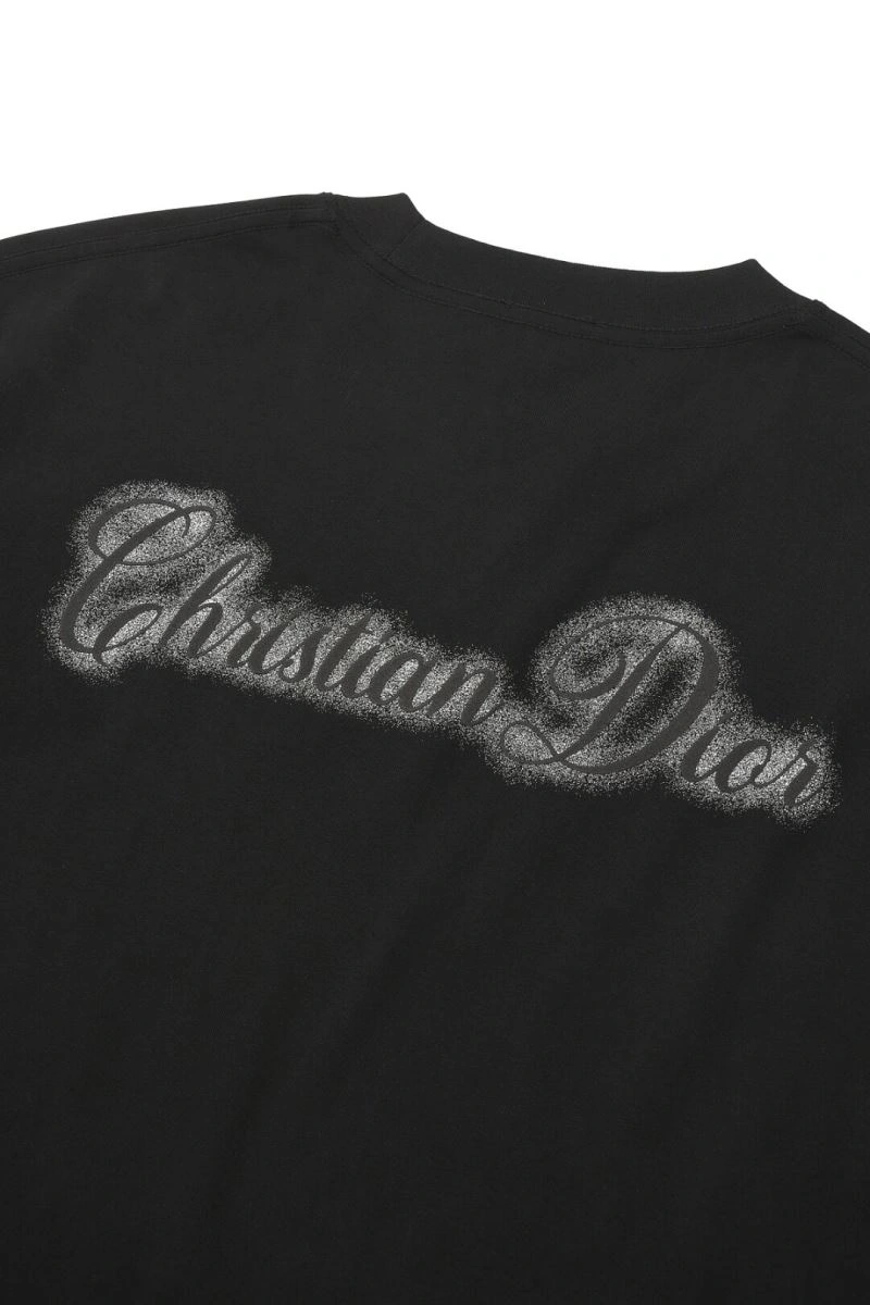 Accurate model Christian Dior T-Shirts