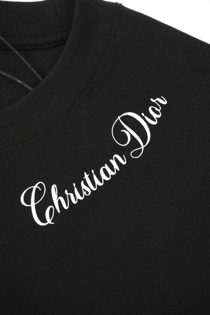 Accurate model Christian Dior T-Shirts