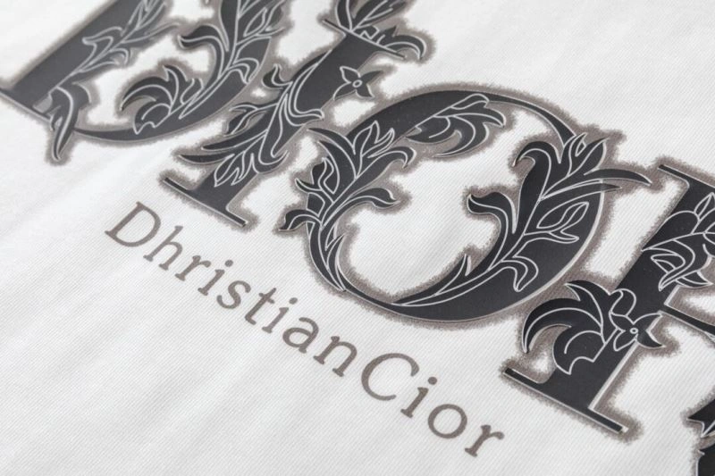 Bargain Christian Dior T-Shirts