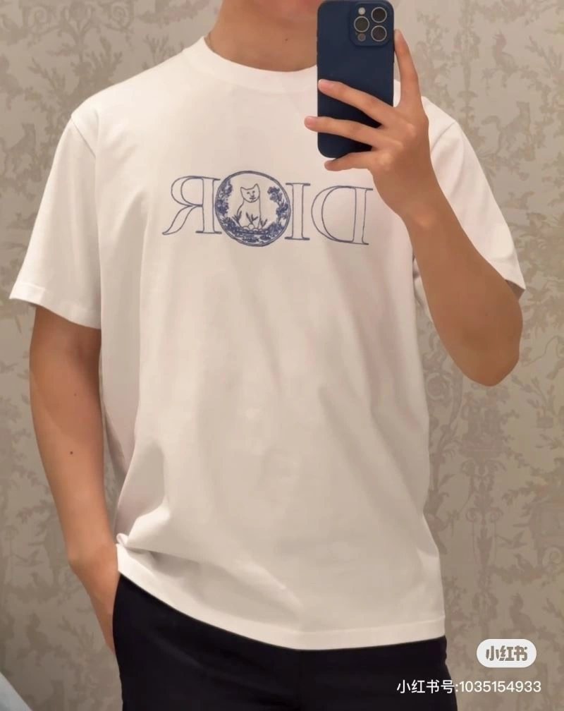 Low-cost Christian Dior T-Shirts