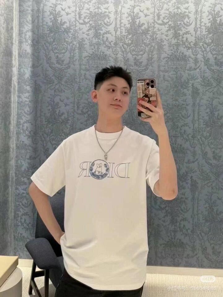 Low-cost Christian Dior T-Shirts