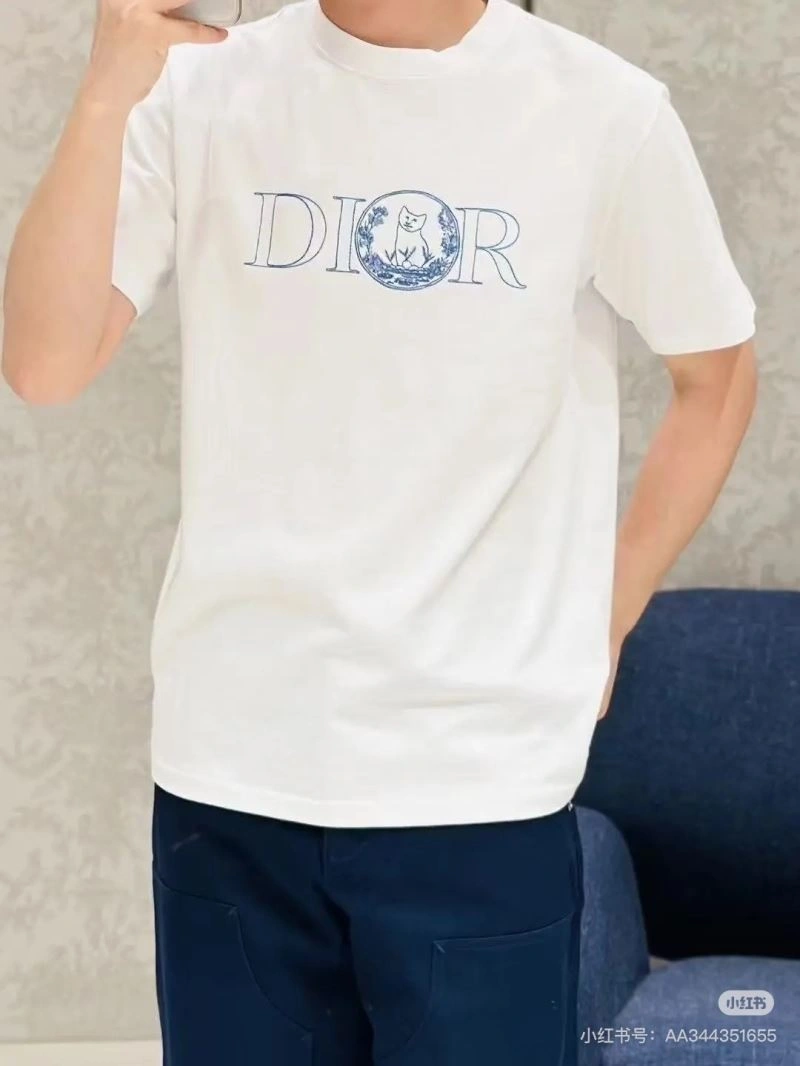 Low-cost Christian Dior T-Shirts