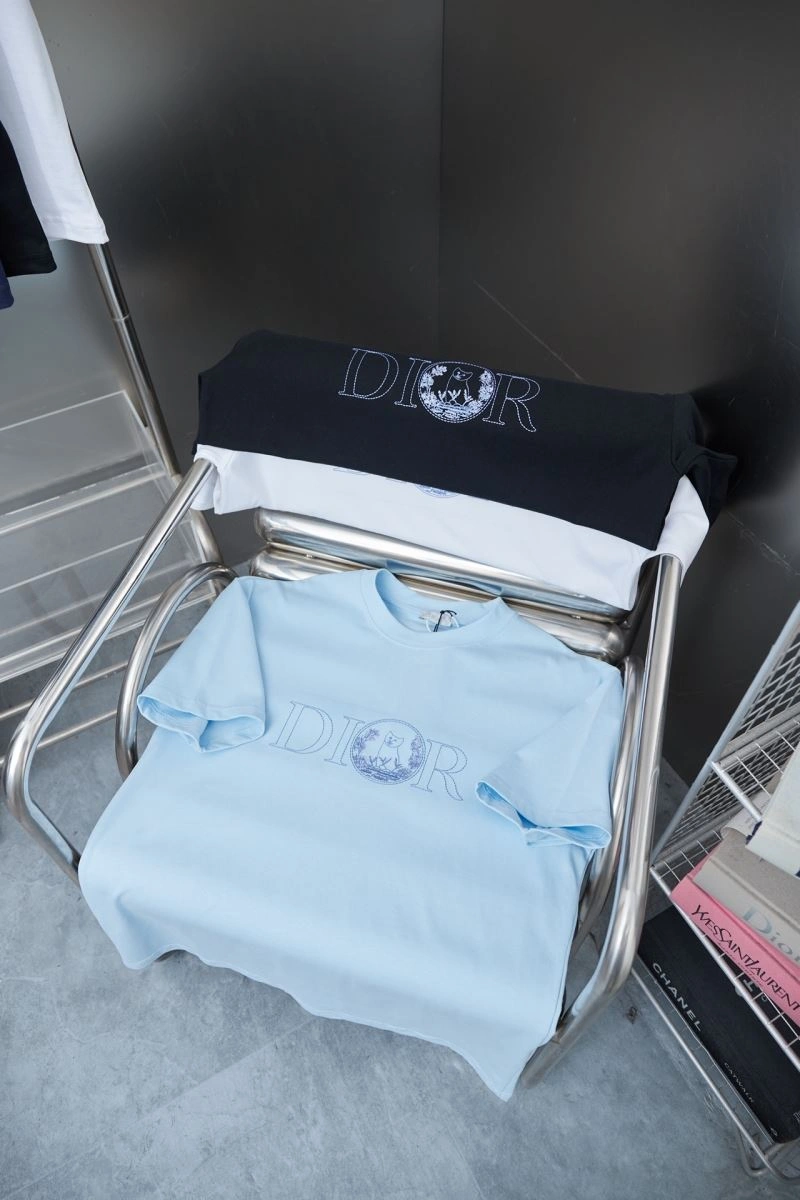 Low-cost Christian Dior T-Shirts