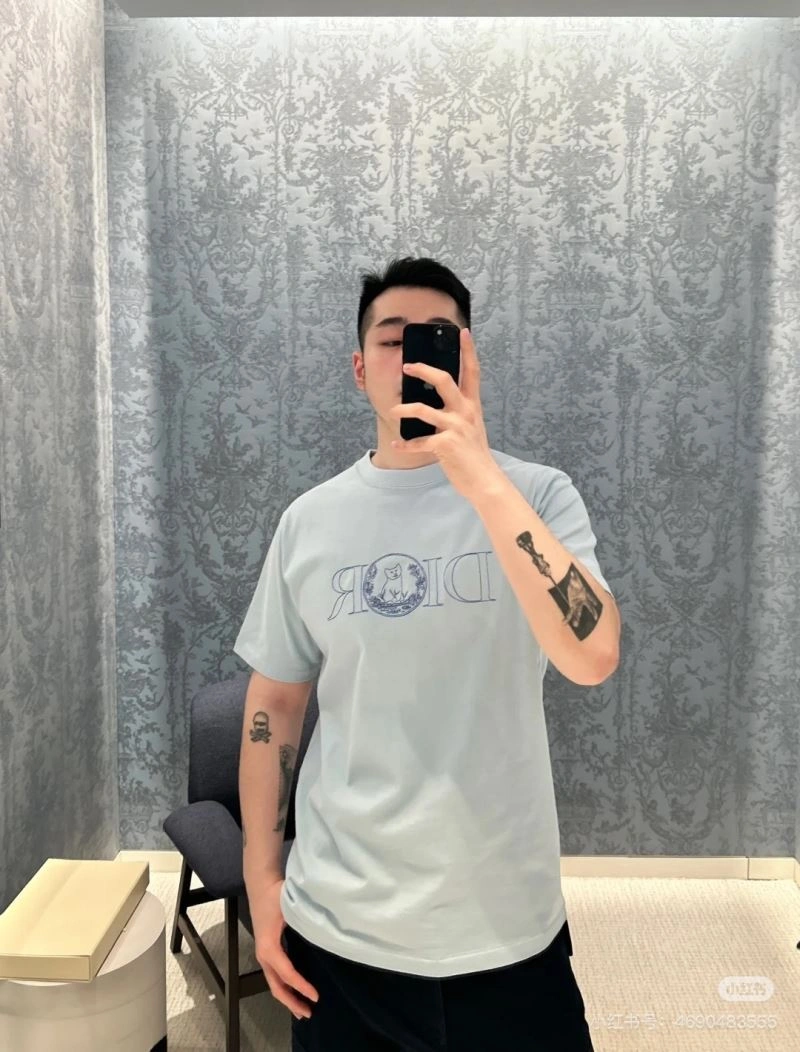 Low-cost Christian Dior T-Shirts