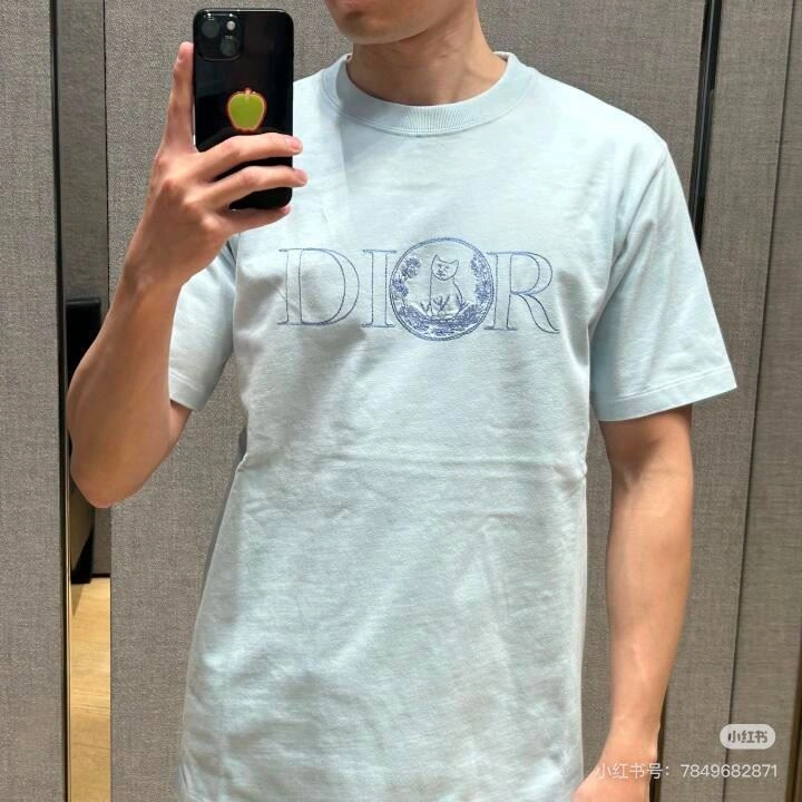 Low-cost Christian Dior T-Shirts