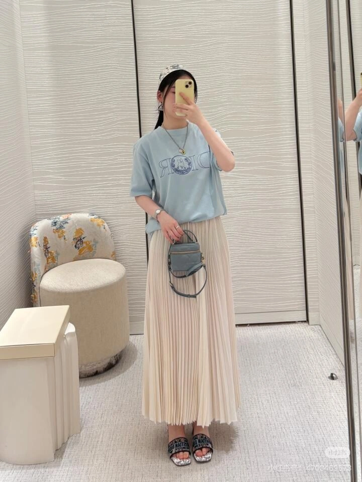 Low-cost Christian Dior T-Shirts