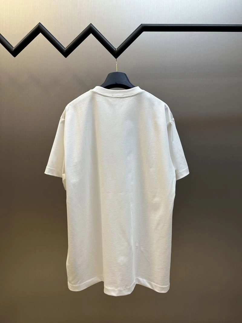 Accurate model Christian Dior T-Shirts