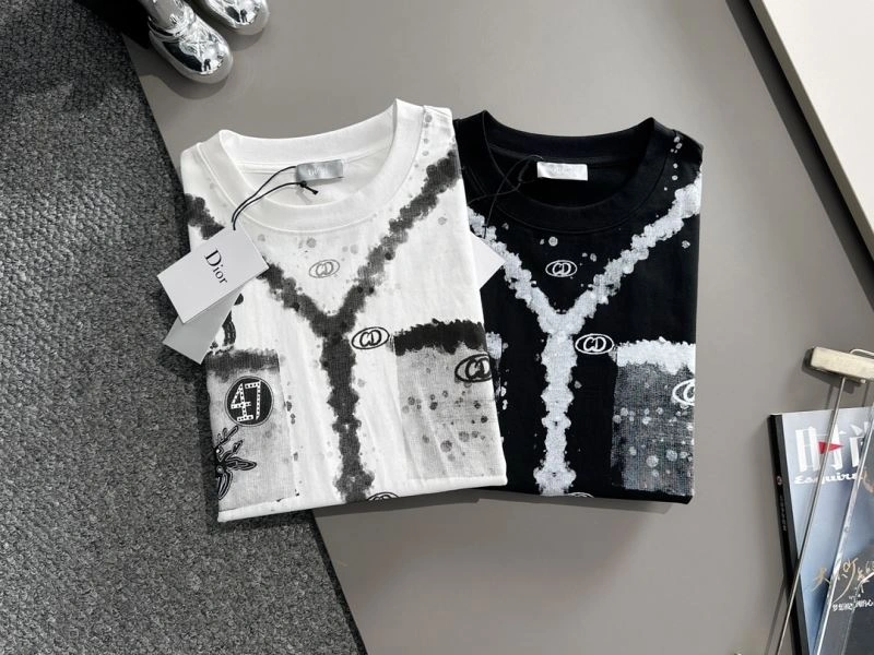 Top mirror Christian Dior T-Shirts