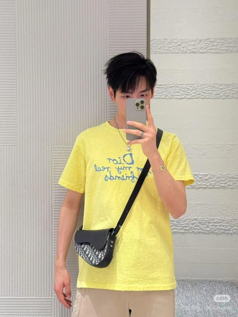 Low-cost Christian Dior T-Shirts