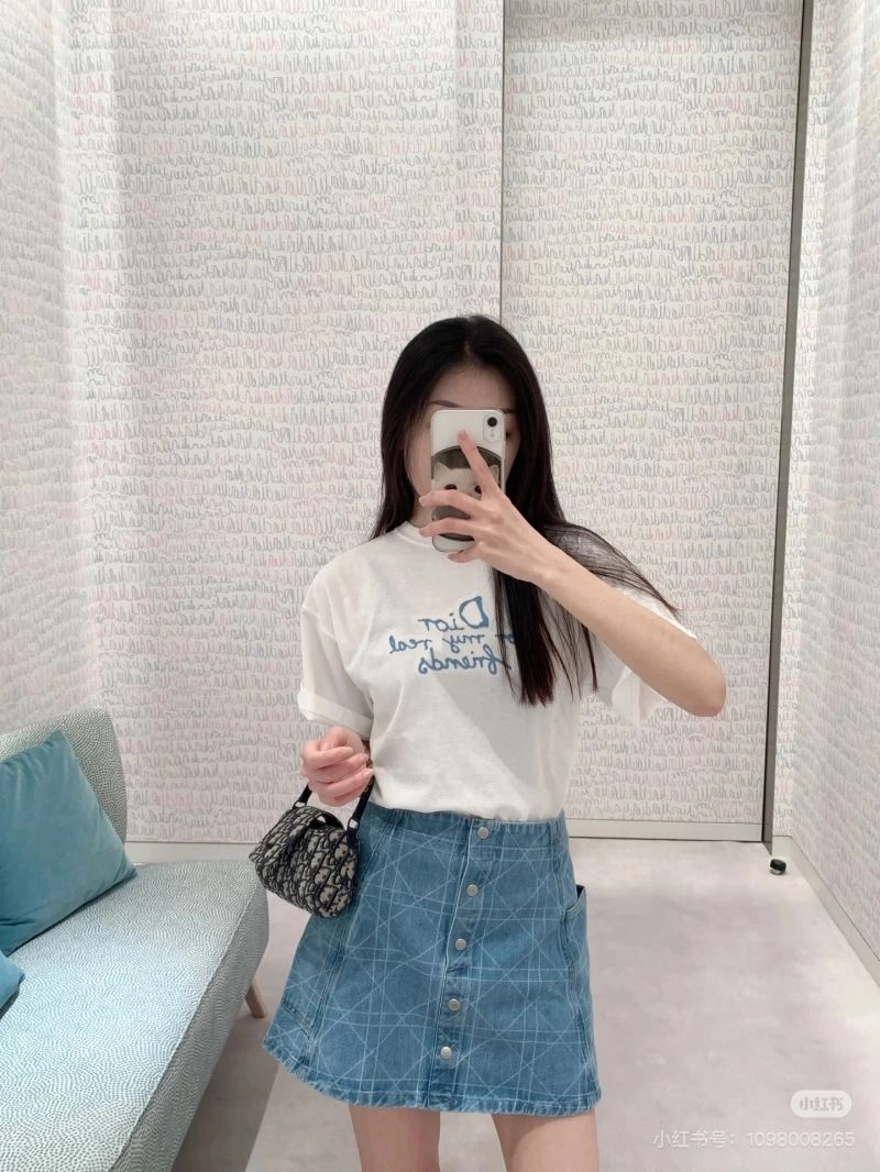 Low-cost Christian Dior T-Shirts
