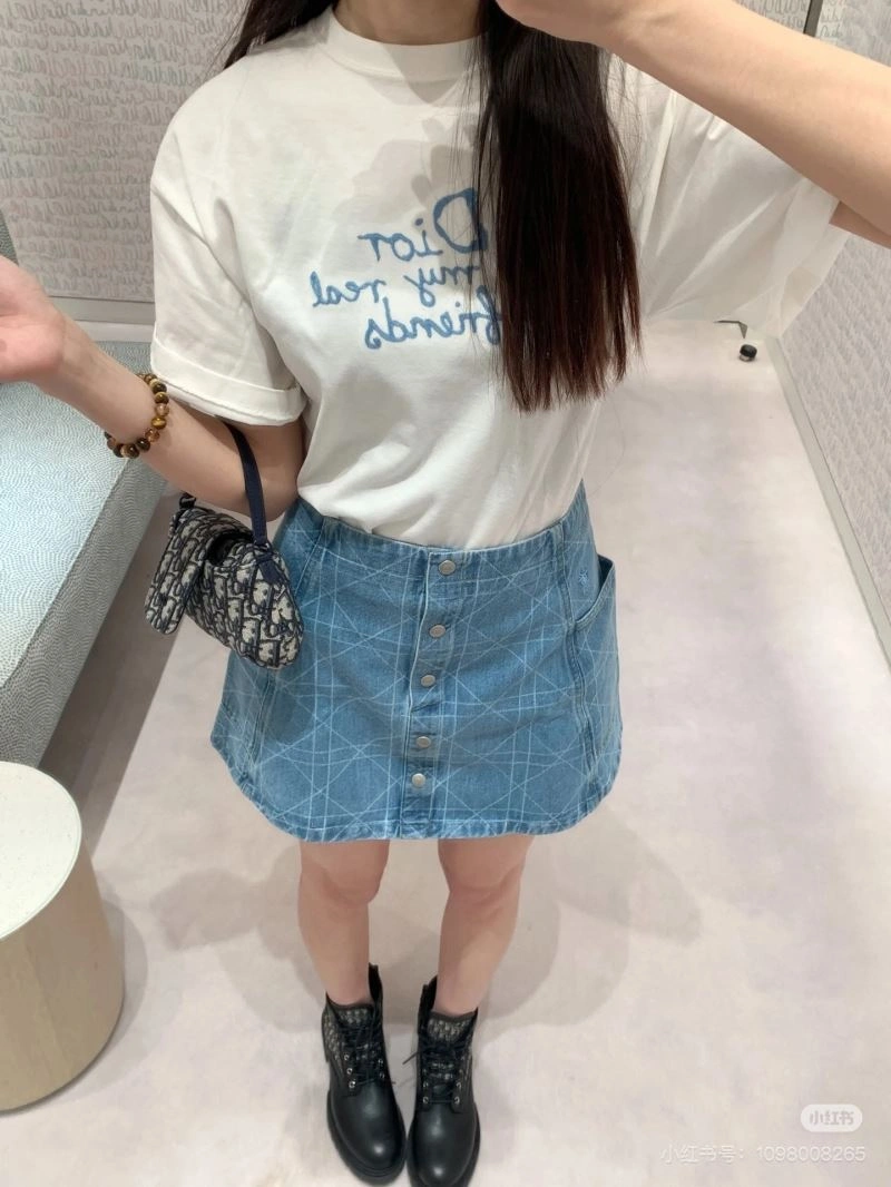 Low-cost Christian Dior T-Shirts