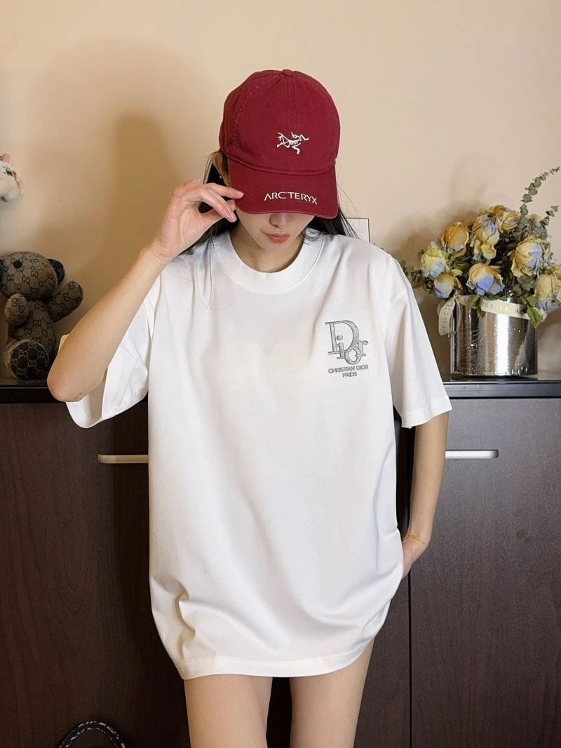 Legit Christian Dior T-Shirts