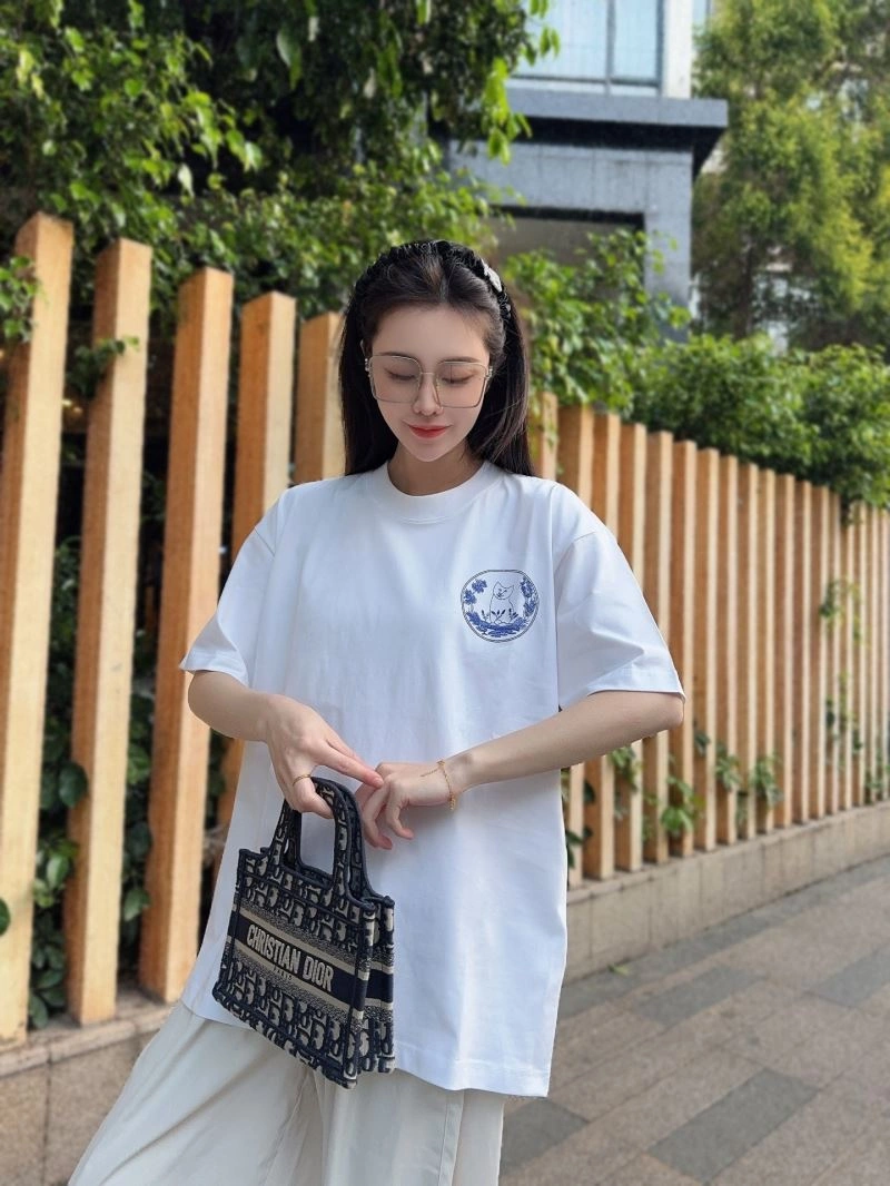 Factory-made Christian Dior T-Shirts
