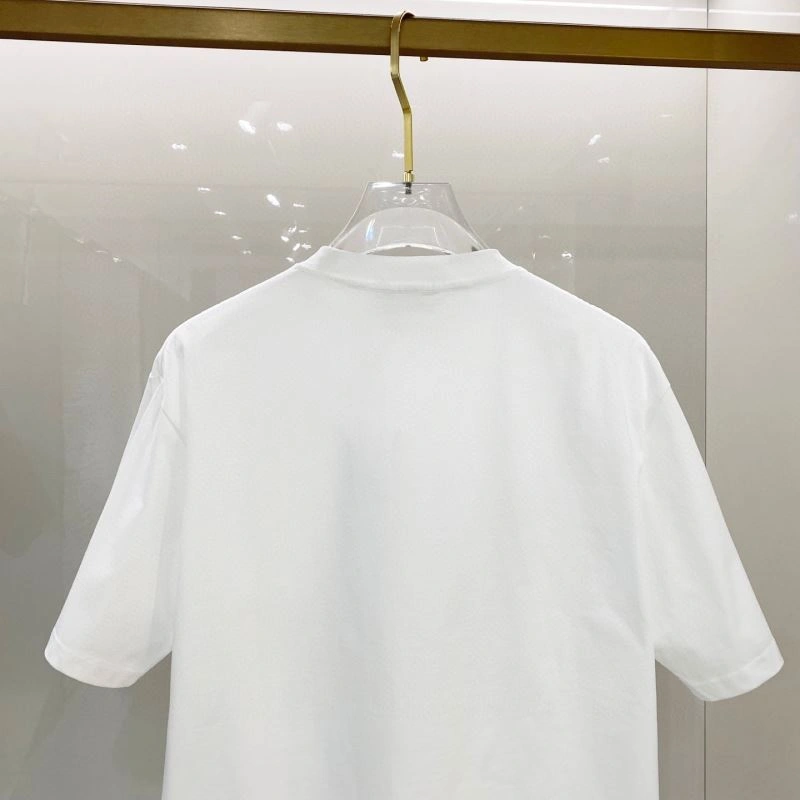 Accurate model Christian Dior T-Shirts