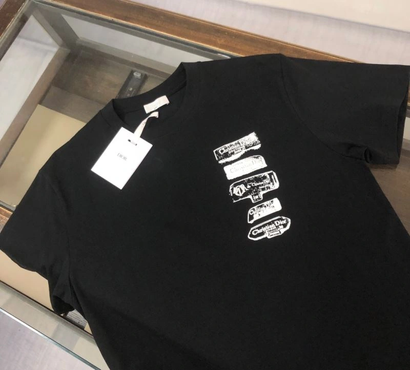 Low-cost Christian Dior T-Shirts