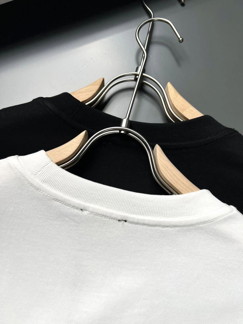High accuracy Christian Dior T-Shirts