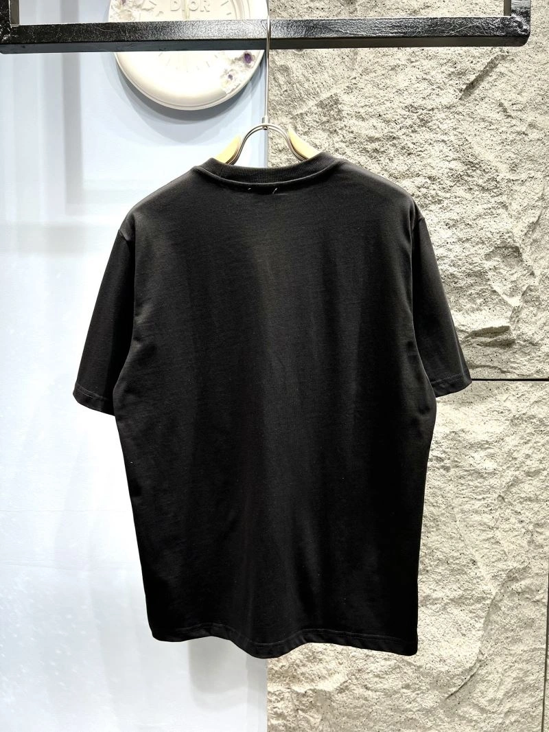 Accurate model Christian Dior T-Shirts